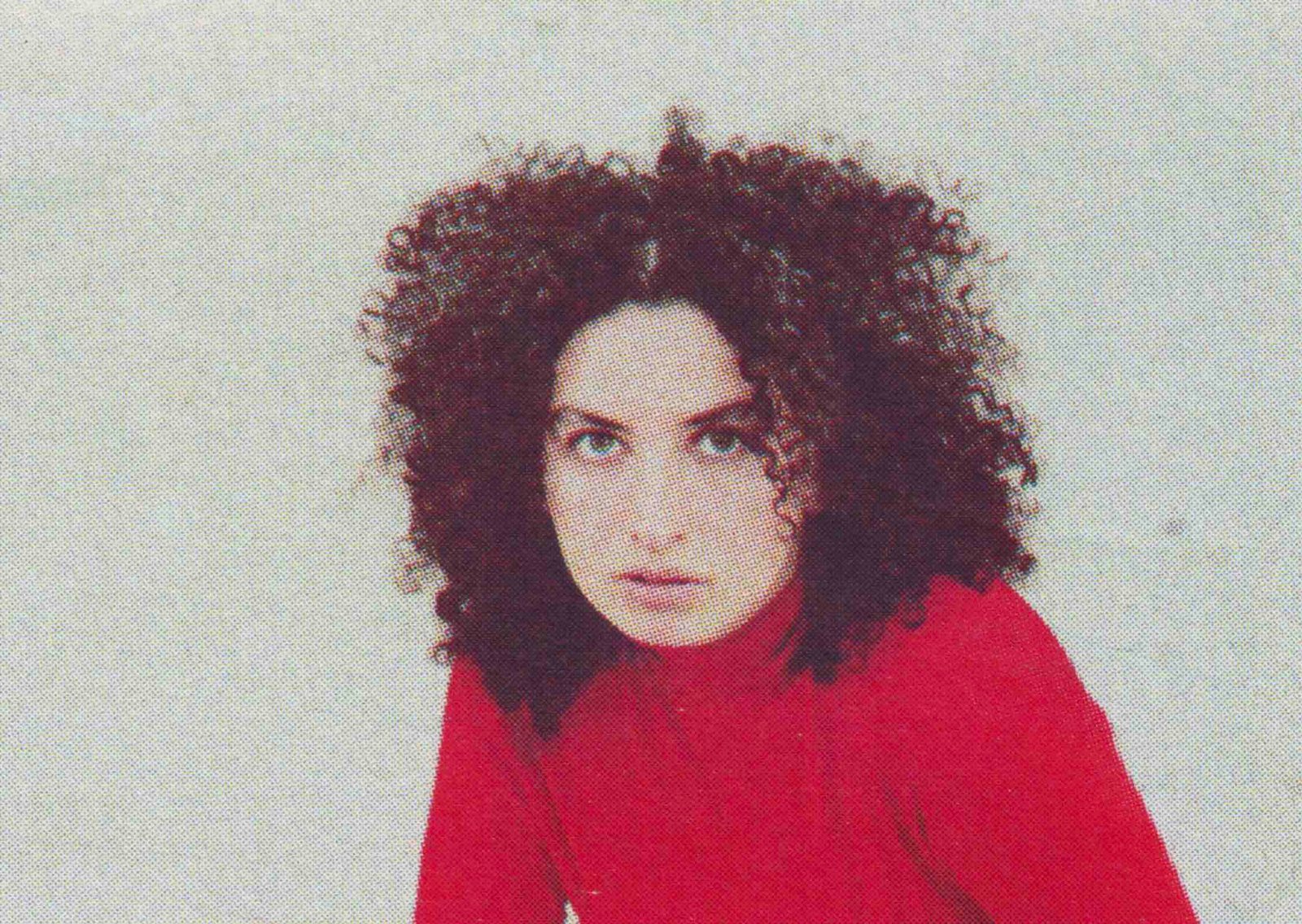 Crítica | Dora Morelenbaum faz excelente estreia solo com 'Pique ...